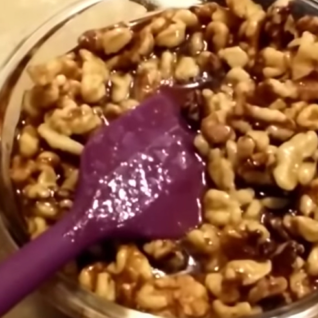 How to Make Wet Walnuts - A Girl Being Frugal