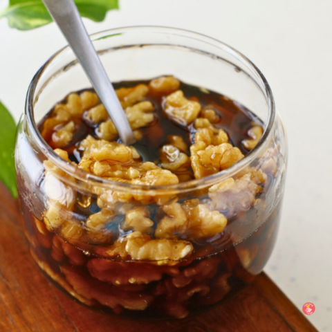 How to Make Wet Walnuts